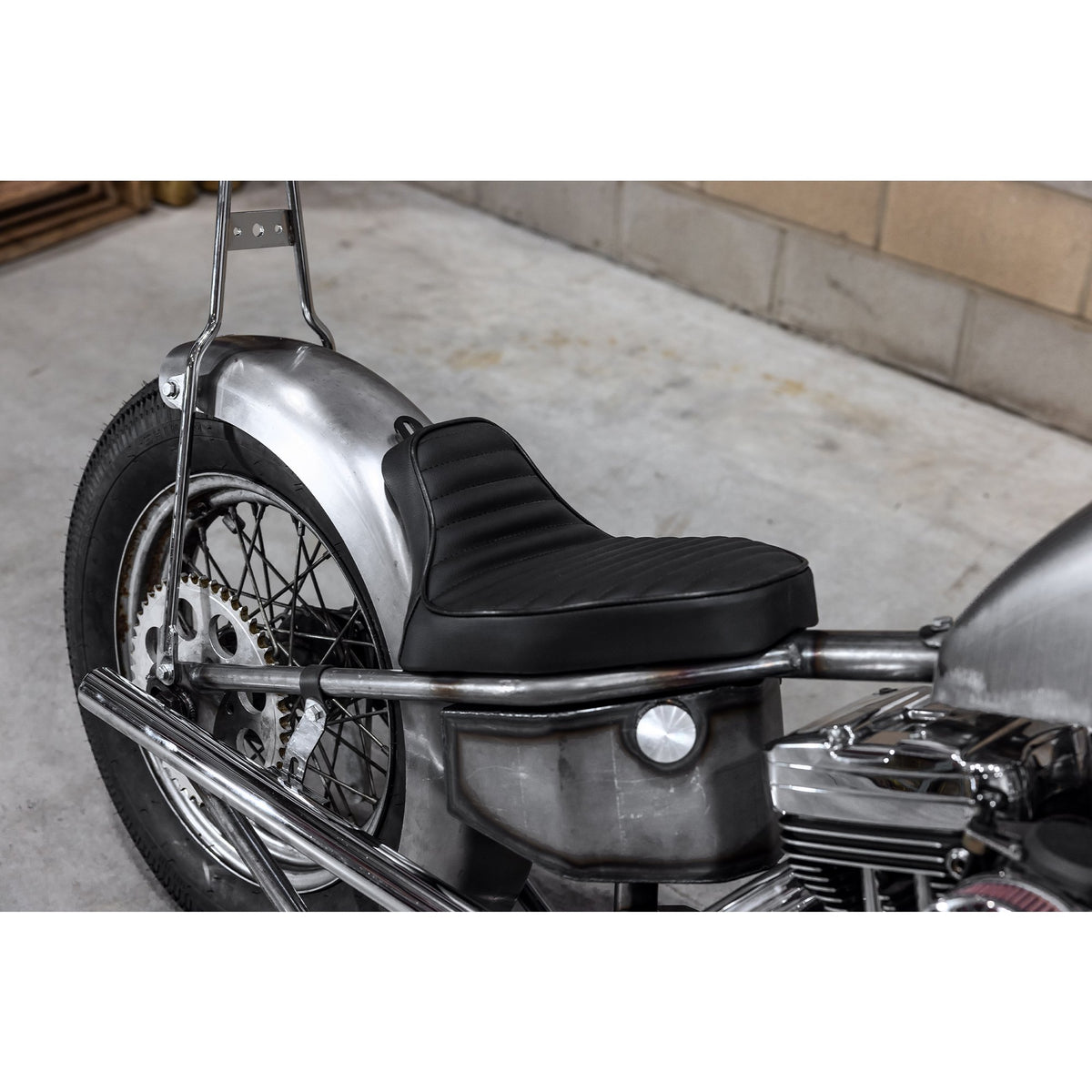 Sully's Customs Solo Seat - Black Horizontal Pleat - Rigid Frame ...