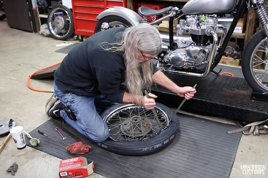 Video: How To Change A Motorcycle Tire By Yourself – Lowbrow Customs
