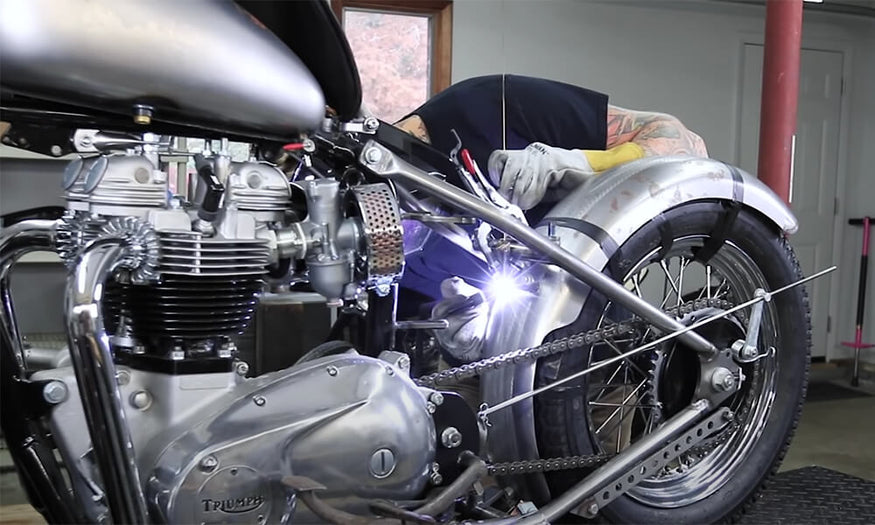 VIDEO: How To Install: A Rear Motorcycle Fender On a Triumph Chopper ...