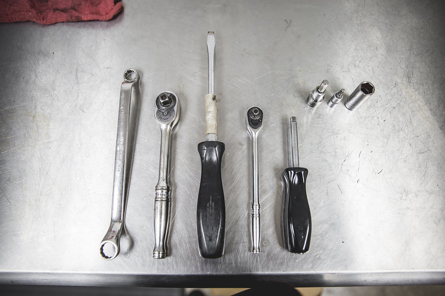 How To Install: Cole Foster Gas Tank On A Harley-Davidson Sportster ...